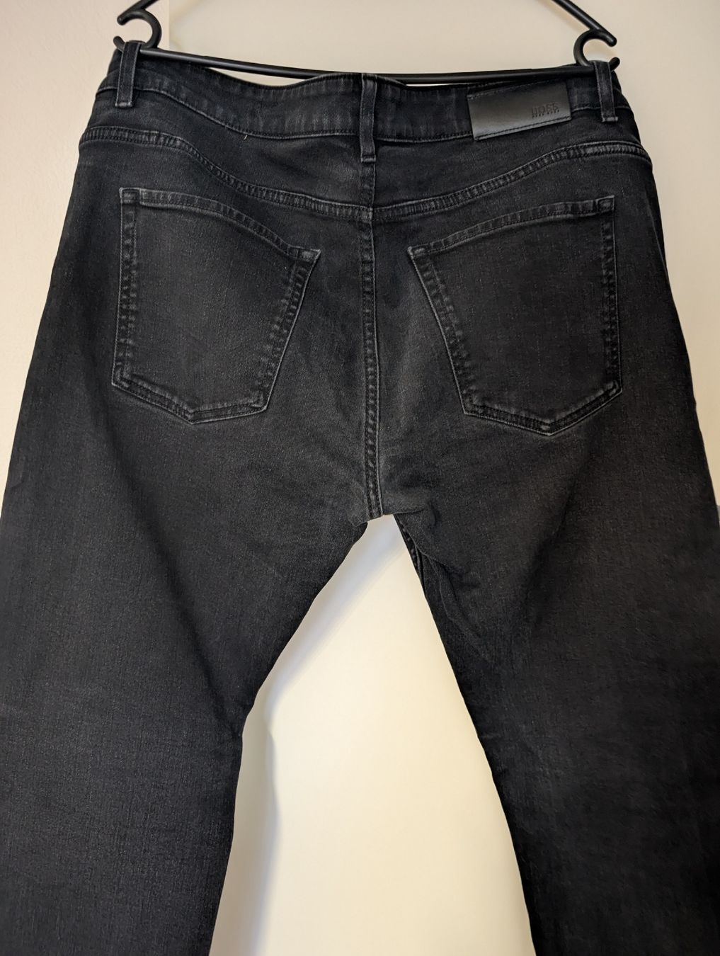 Jean BOSS homme noir, taille 48, parfait pour l'hiver (Neuf (Voir ...
