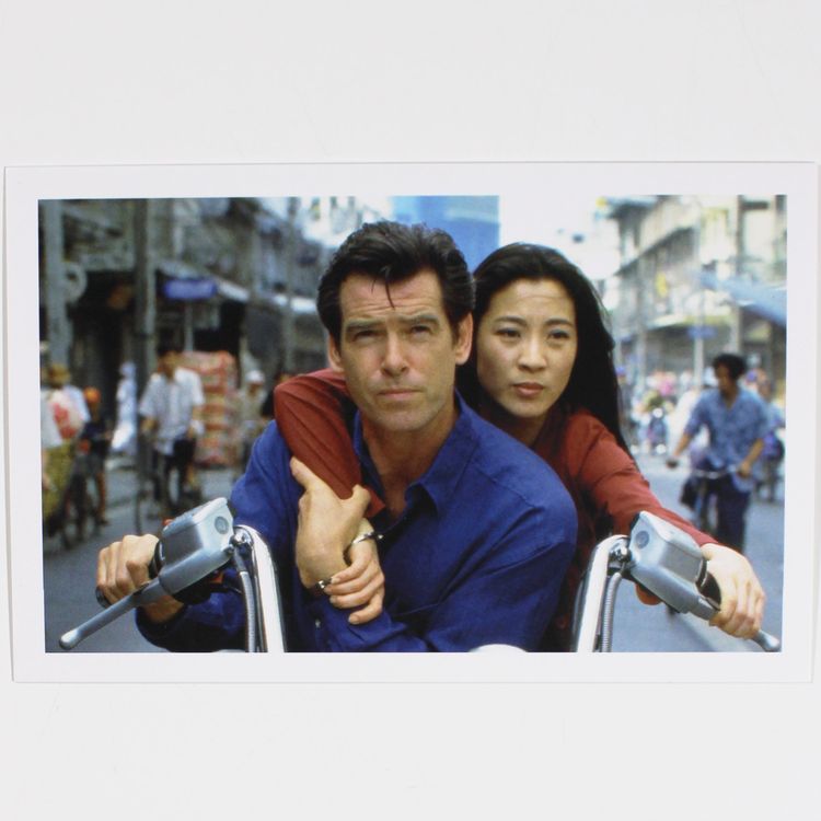 Postkarte James Bond PIERCE BROSNAN & WAI LIN 1997 | Kaufen auf Ricardo