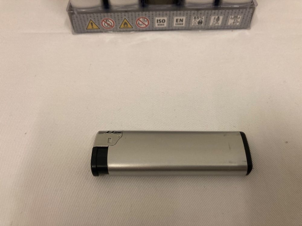 Restposten elektro Feuerzeuge, 50 Stück (Neu und originalverpackt) in ...