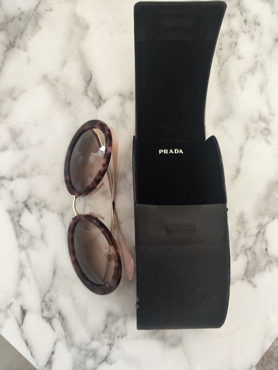 Prada Sunglasses Round Tortoise Shell with Case | Kaufen auf Ricardo