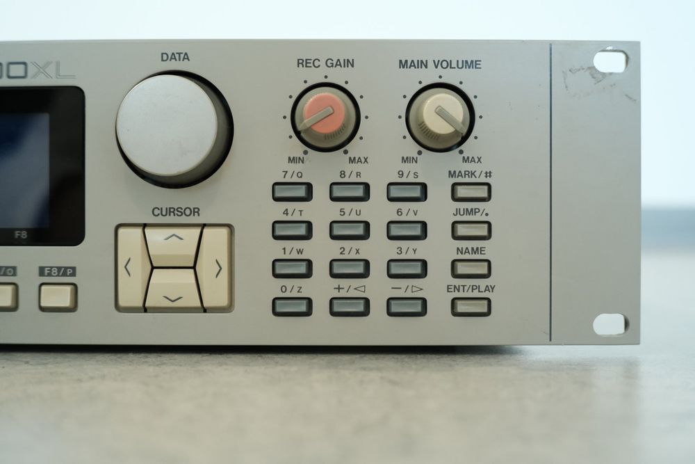 AKAI S 3000 XL Midi Stereo Sampler | 8 Outs | New Display (Gebraucht ...