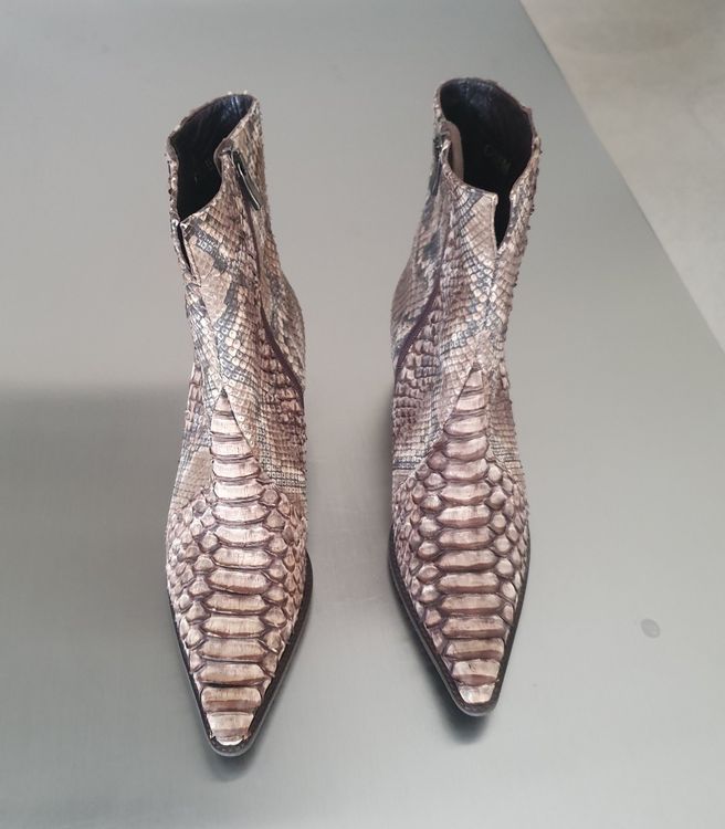 Stiefel aus echtem Phyton-Leder (Gebraucht) in Wallisellen für CHF 13 ...