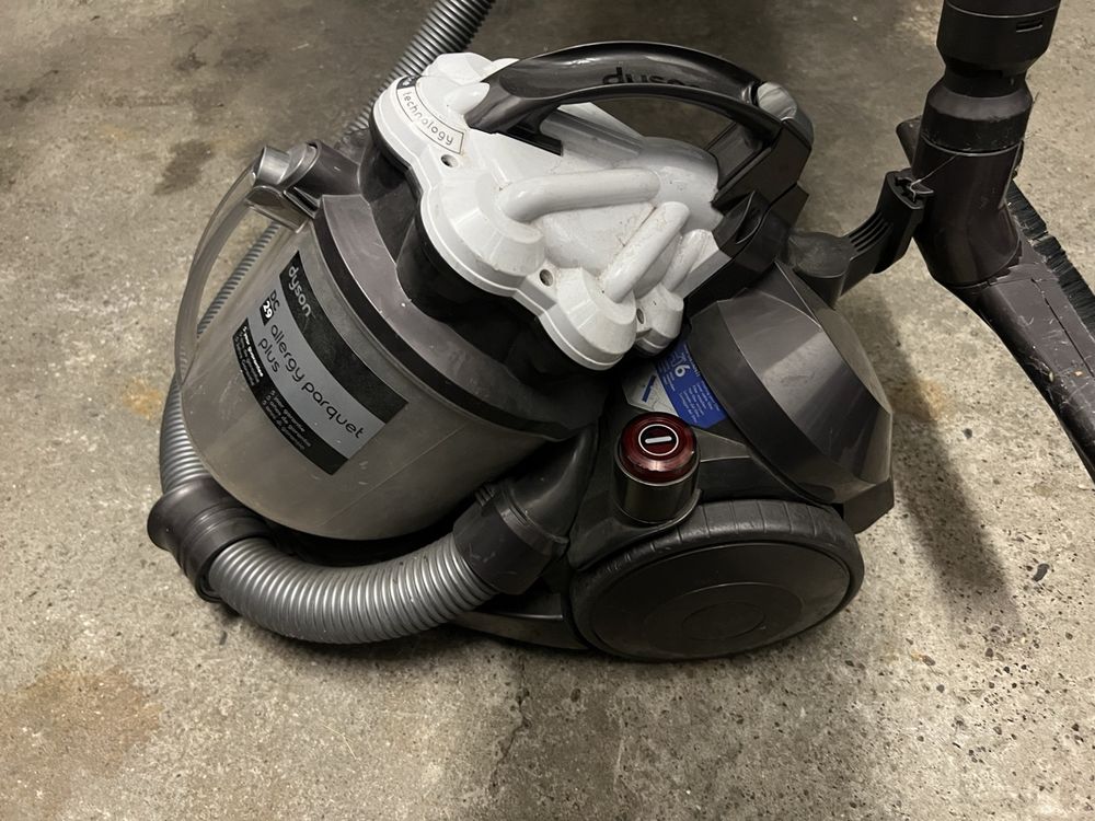 Dyson DC29 allergy parquet plus (Gebraucht) in Luzern für CHF 91 – mit ...