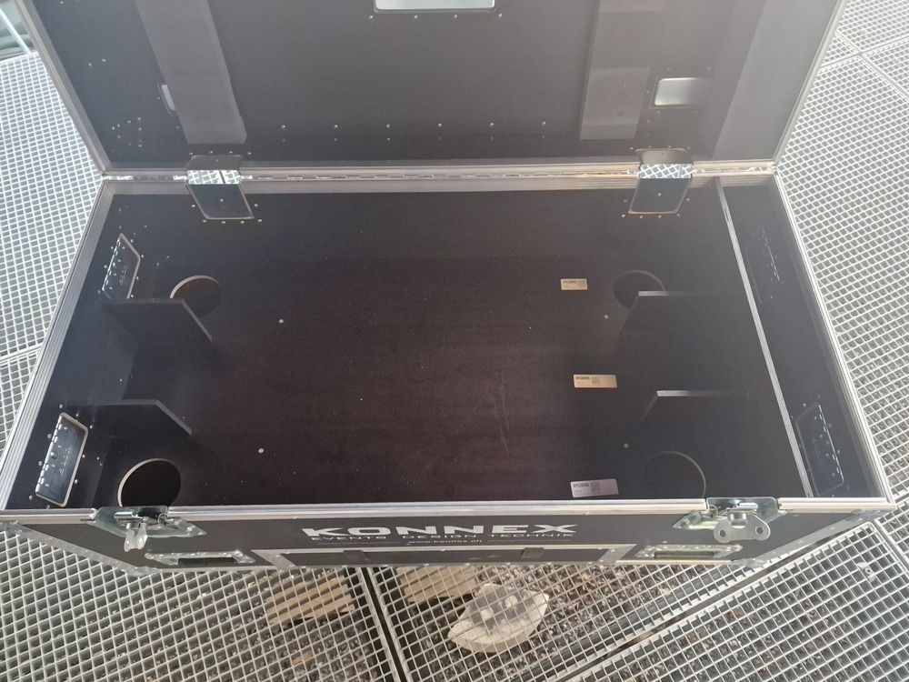 Original ROBE Tetra 2 Flightcase (Gebraucht) in Niederuzwil für CHF 53 ...