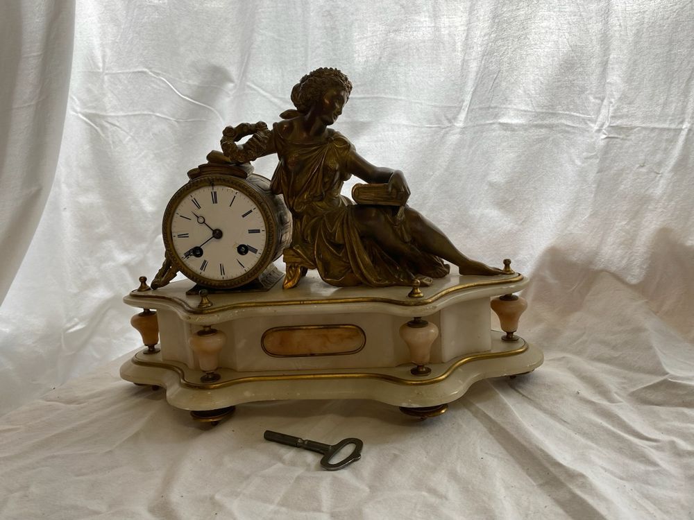 Antike Kaminuhr Bronze Marmor Mädchen Figur (Gebraucht) in Buttikon SZ für CHF 100 – nur ...