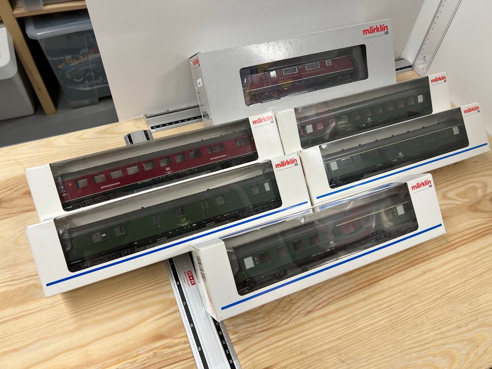 Märklin 39800 Diesellokomotive / passende Wagen / MFX (Gebraucht) in ...