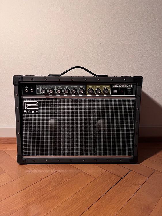 Roland JC-40 - Neuwertiger Gitarren Amplifier (Gebraucht) in Zürich für ...