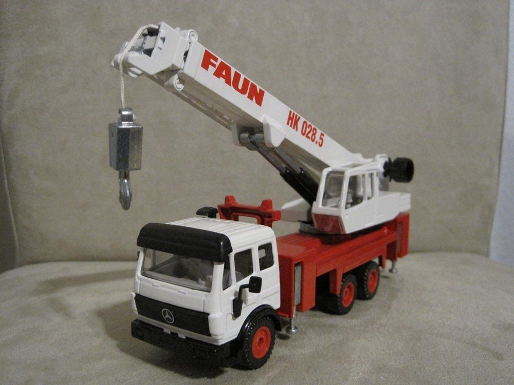 Siku 3723 Faun Teleskop-Autokran | Kaufen auf Ricardo