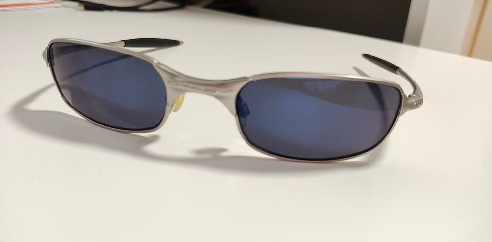 Oakley Square Wire 2.0 (Vintage) (Gebraucht) in Dachsen für CHF 63 ...