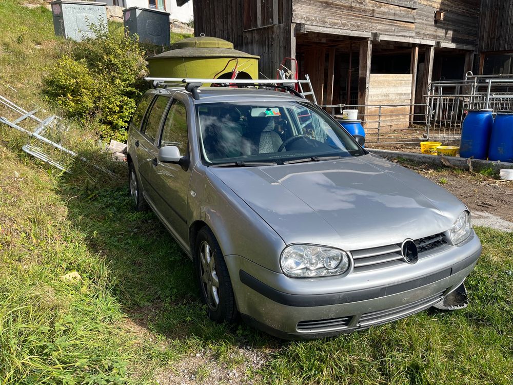 Zu verkaufen ein WV Golf Variant (Gebraucht) in stampa für CHF 500 ...