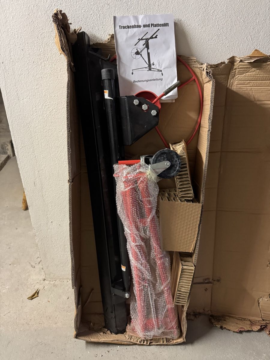 Trockenbau - und Plattenlift (Neu (gemäss Beschreibung)) in Wattwil für CHF 60 – nur Abholung ...