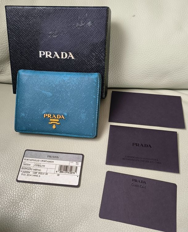 Authentic Prada small wallet (Gebraucht) in Winkel für CHF 16 – mit ...