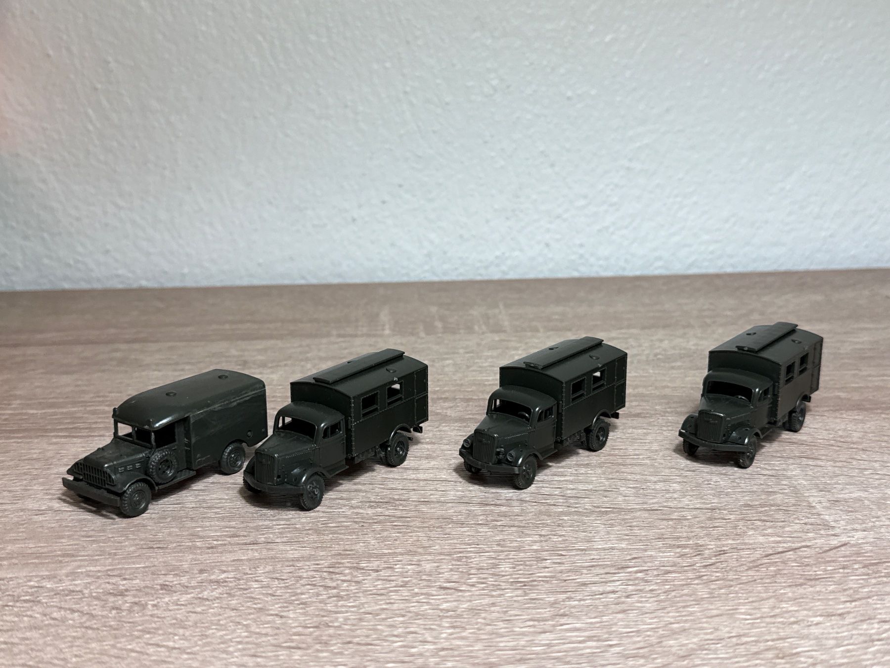 4x Roco Modellautos (23) (D'occasion) à St-Aubin-Sauges pour CHF 9 ...
