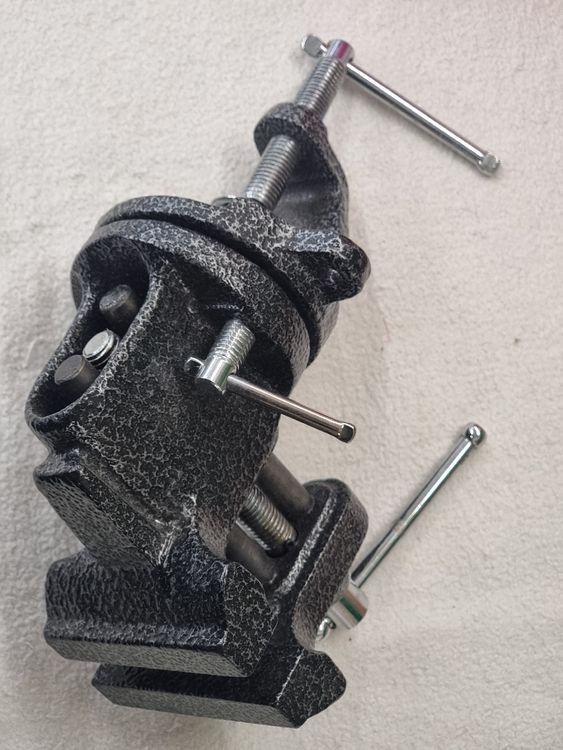 Tisch Schraubstock / Amboss - Ideal für Werkstatt, Hobby! (Gebraucht ...