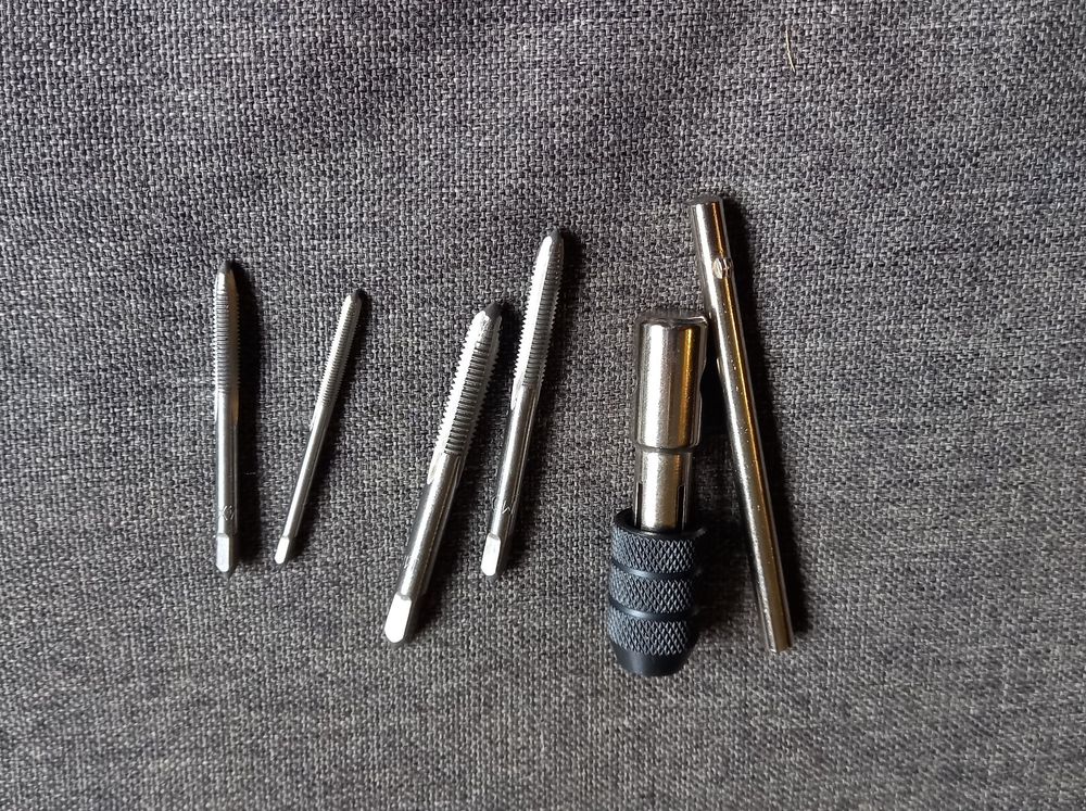 Werkzeuge zum Gewindeschneiden mit Ratsche Typ T M3 bis M8 (Neu und originalverpackt) in ...