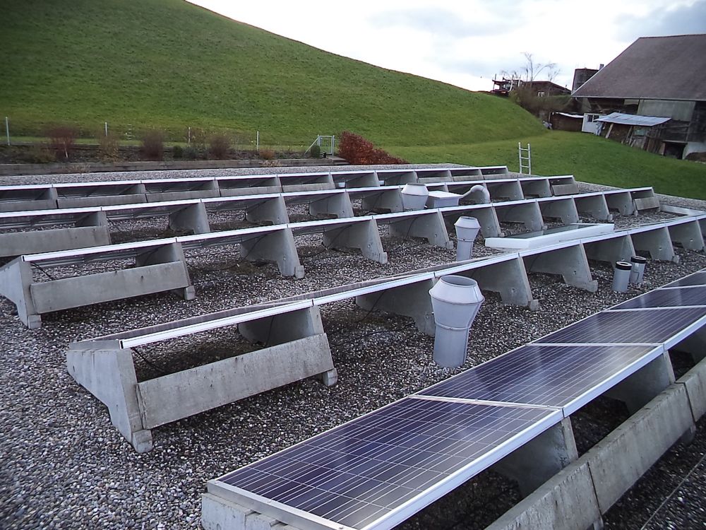 Solar Betonelemente grau für 10 PV Module auf Flachdach Nr.1 (Gebraucht ...