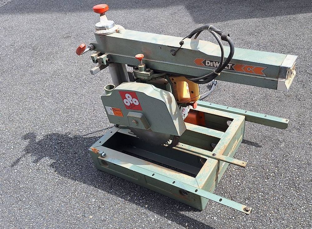 Kappsäge Zugsäge DeWalt (Gebraucht) in Bütschwil für CHF 120 – nur ...