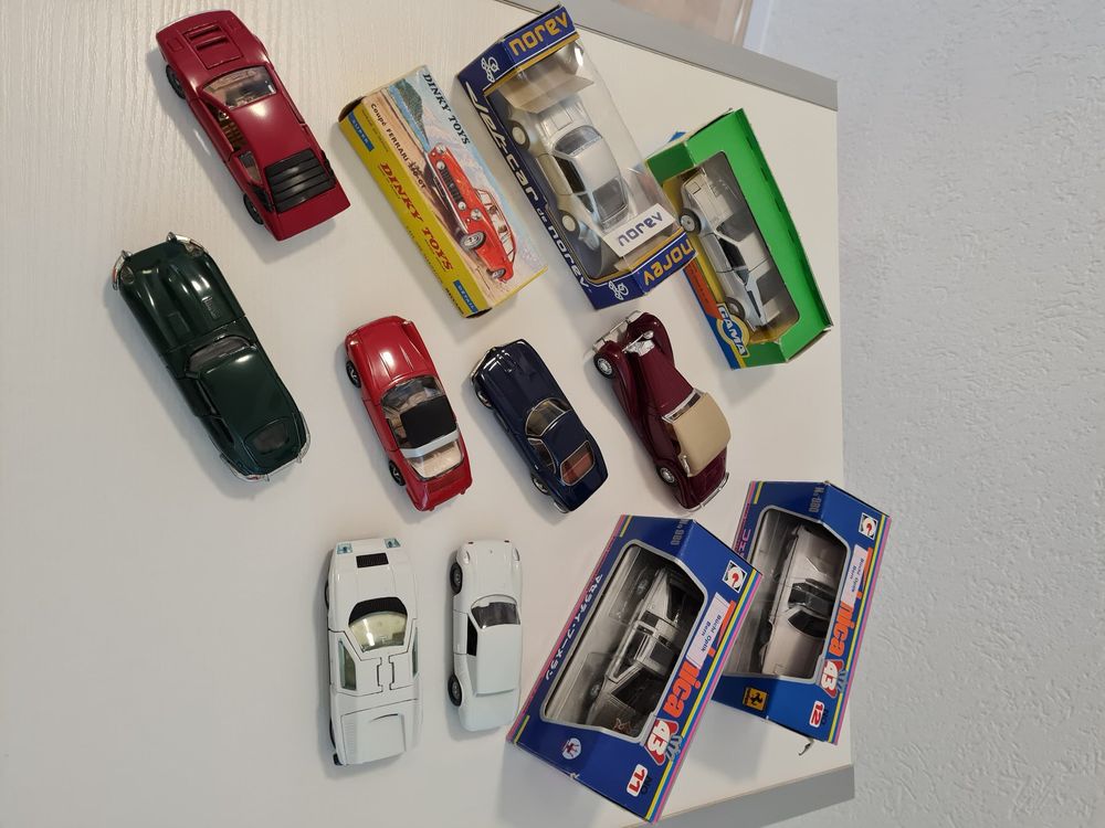 Modellautos 1:43 (Neu (gemäss Beschreibung)) in Kehrsatz für CHF 80 ...