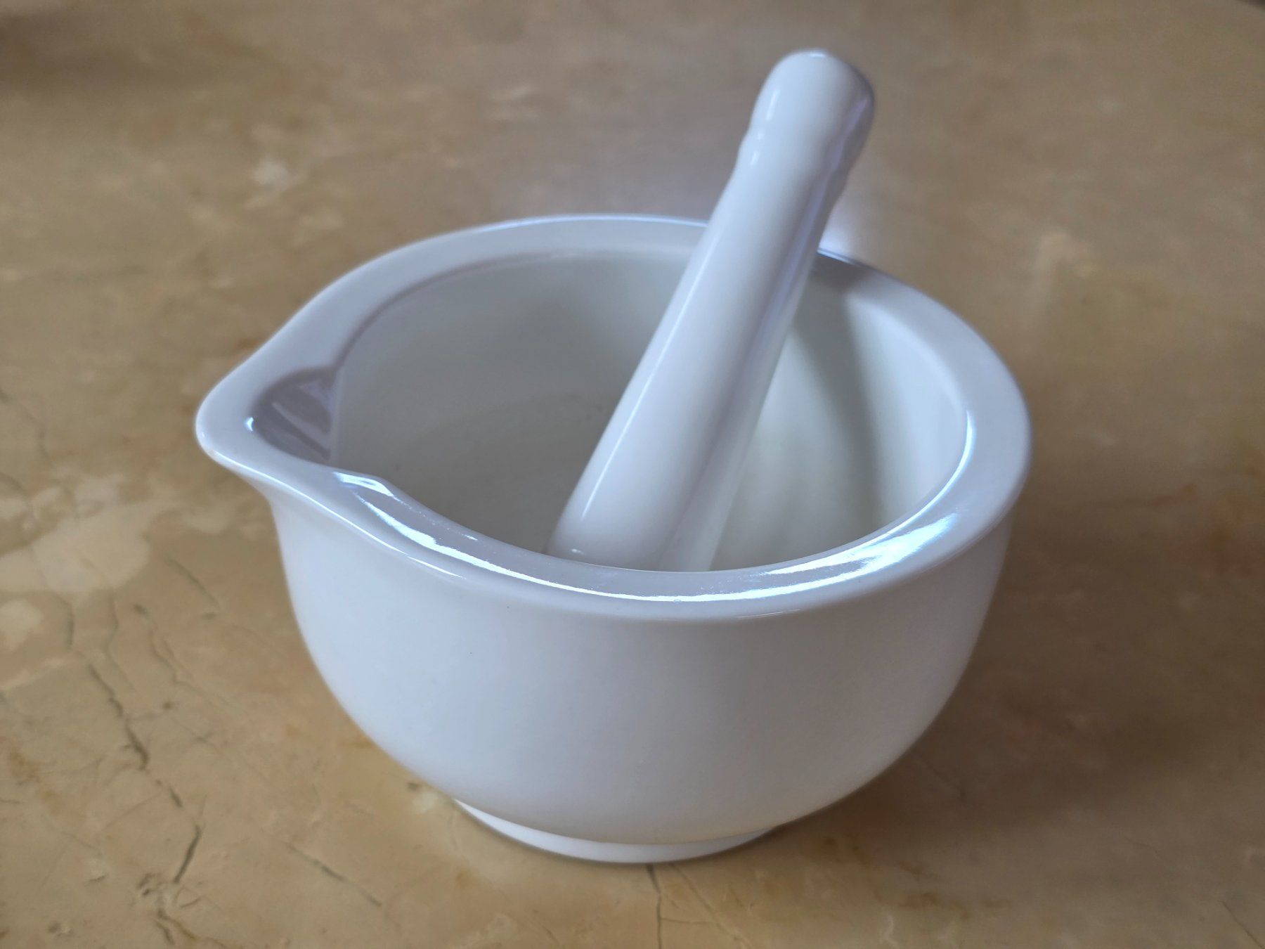 Mörser von Maxwell Williams, weisses Porzellan, 14 x 8 cm (Gebraucht ...