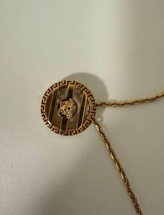 Collier Versace Femme Medusa Doré Vintage Tendance (Gebraucht) in Nidau ...