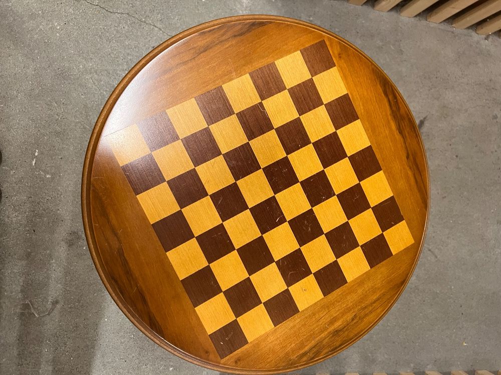 Tisch H 58 D 50 mit Schachfeld (Gebraucht) in Luzern für CHF 26 – nur ...