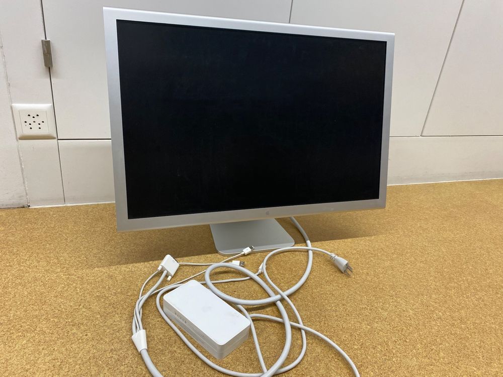 Apple Cinema Display 30“ | Kaufen auf Ricardo