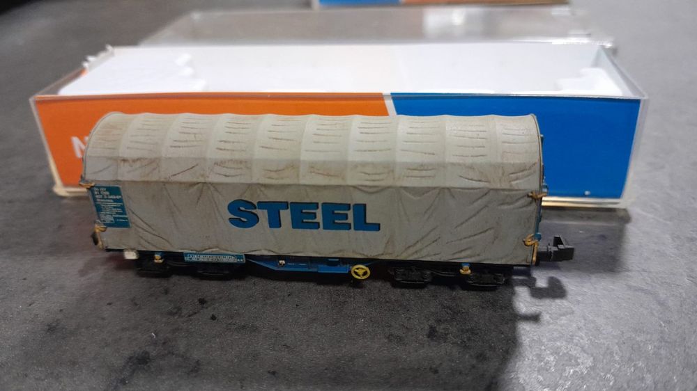 Schiebeplanewagen Shimmns der ÖBB STEEL von Roco, GEALTERT (Neu und ...