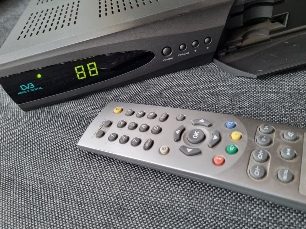 Humax IRCI-5400Z Digital Satelliten-Receiver (Gebraucht) in Reinach AG ...