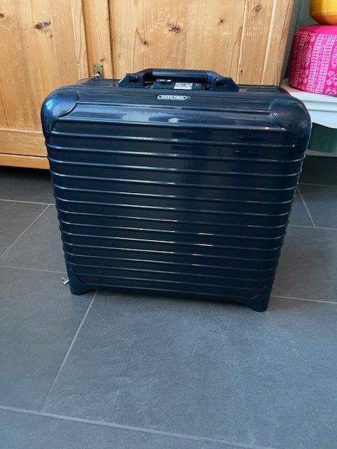 RIMOWA Salsa Deluxe Trolley Reisekoffer blau (Gebraucht) in Wettswil für CHF 149 – mit Lieferung ...