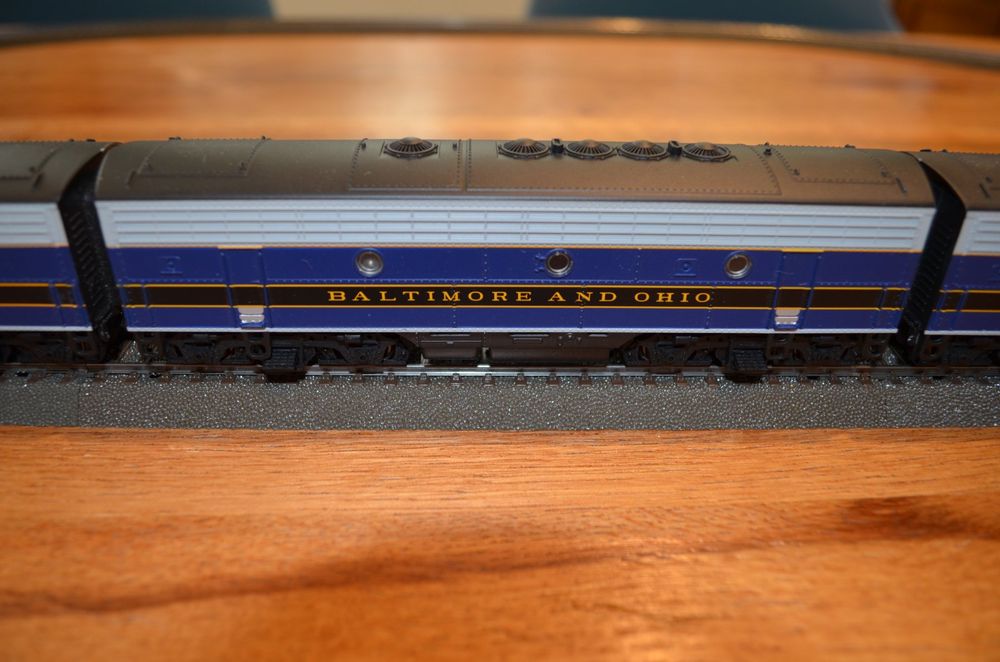 Locomotive diesel américaine F7 et caboose de Märklin | Acheter sur Ricardo