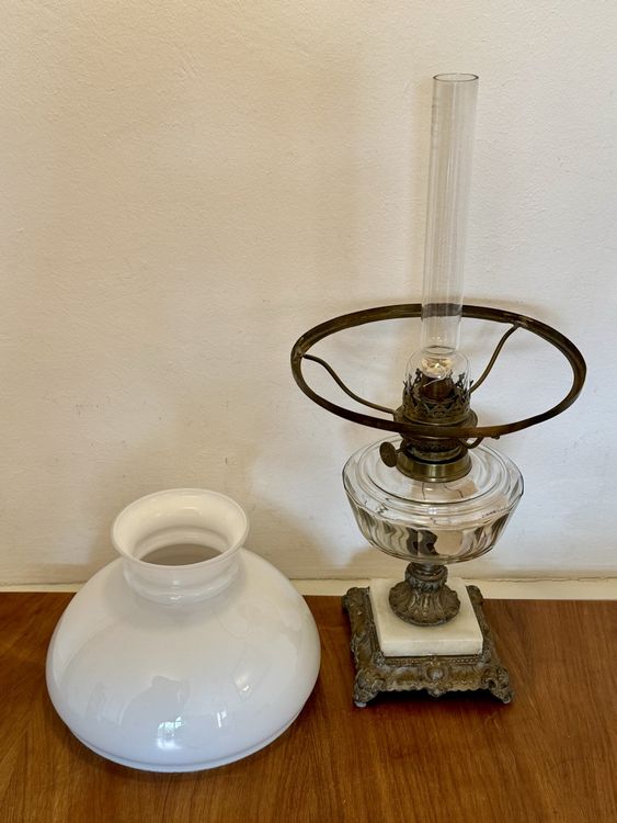 Fabelhafte Petroleumlampe Mit Schirm Ebenbild