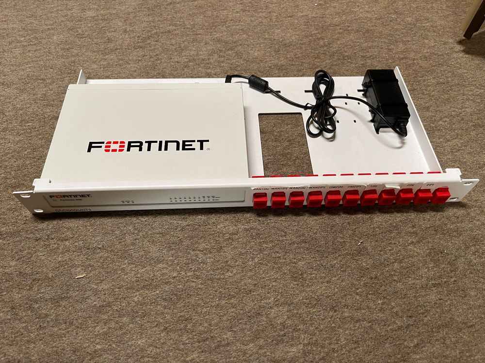Fortigate FG-60E mit Rackmount IT | Kaufen auf Ricardo