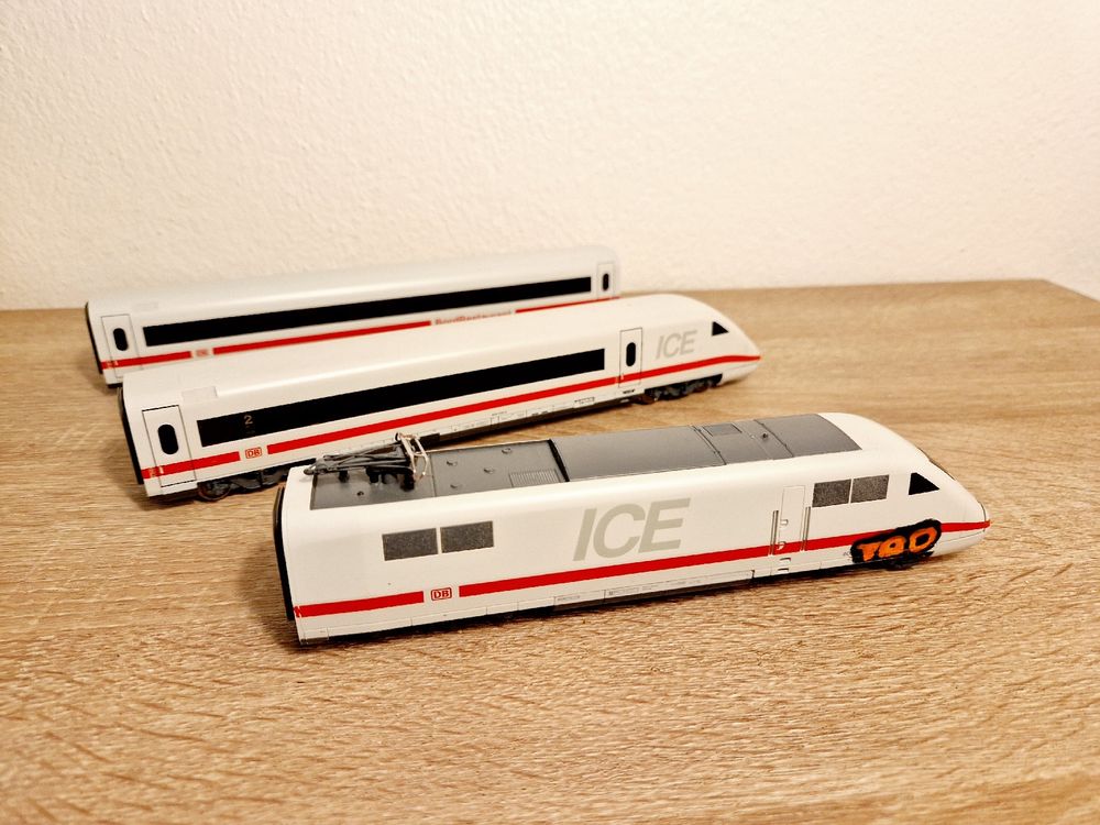 Roco Set E-Lok ICE H0 (Gebraucht) in St-Aubin-Sauges für CHF 49 – mit ...