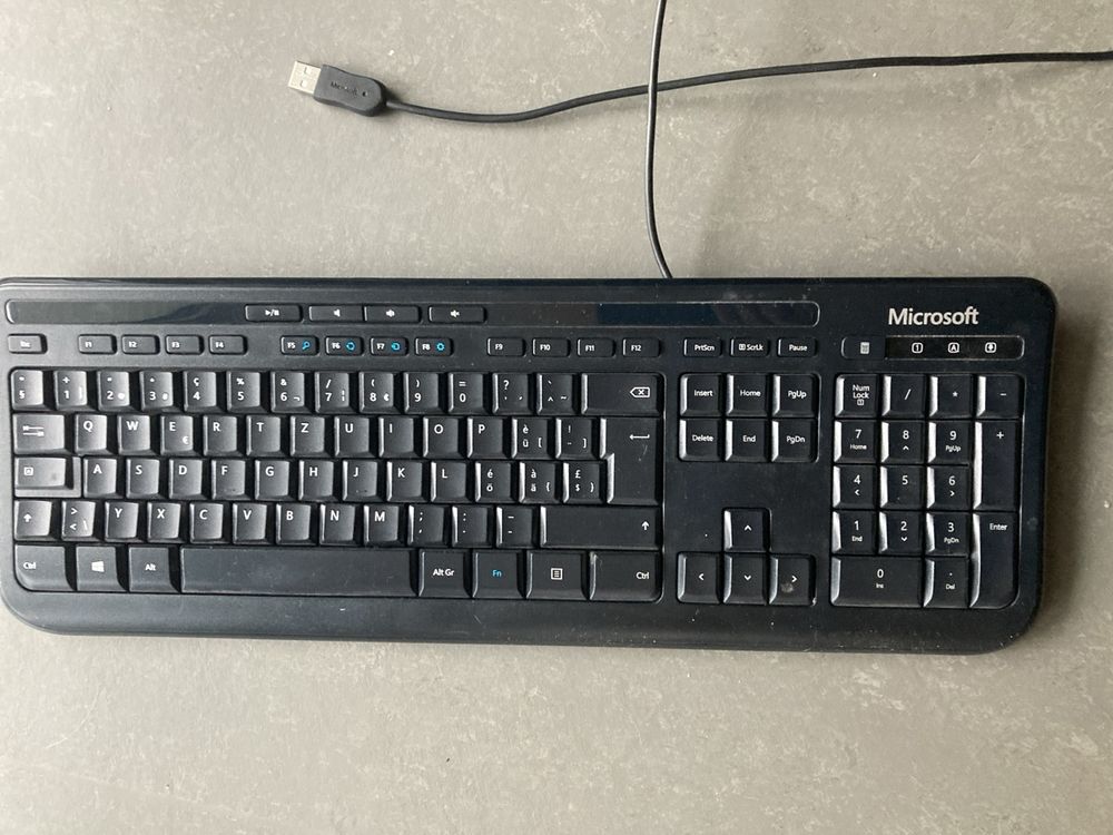 Microsoft Wired Keyboard 600 (Gebraucht) in Dallenwil für CHF 2 – mit ...