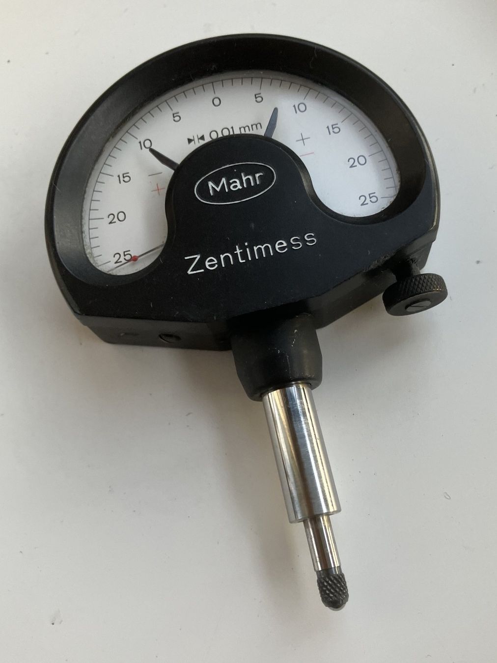 MAHR Messuhr Zentimess 0.01mm 25-0-25 / Nr:...932 (Gebraucht) in ...