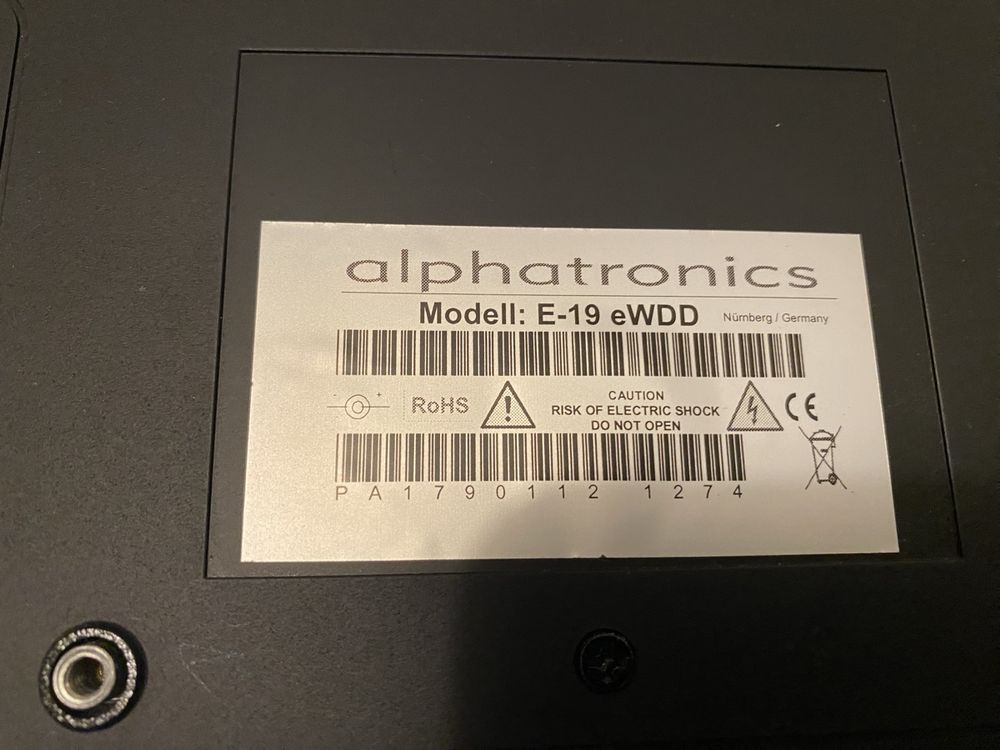 Alphatronics Fernseher TV 12V Wohnmobil 19 Zoll (Gebraucht) in Adlikon für CHF 60 – mit ...