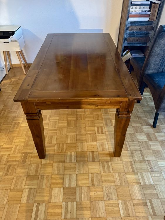 Massiver Holztisch mit 2 Schubladen (Gebraucht) in Luzern für CHF 120 – nur Abholung auf Ricardo ...