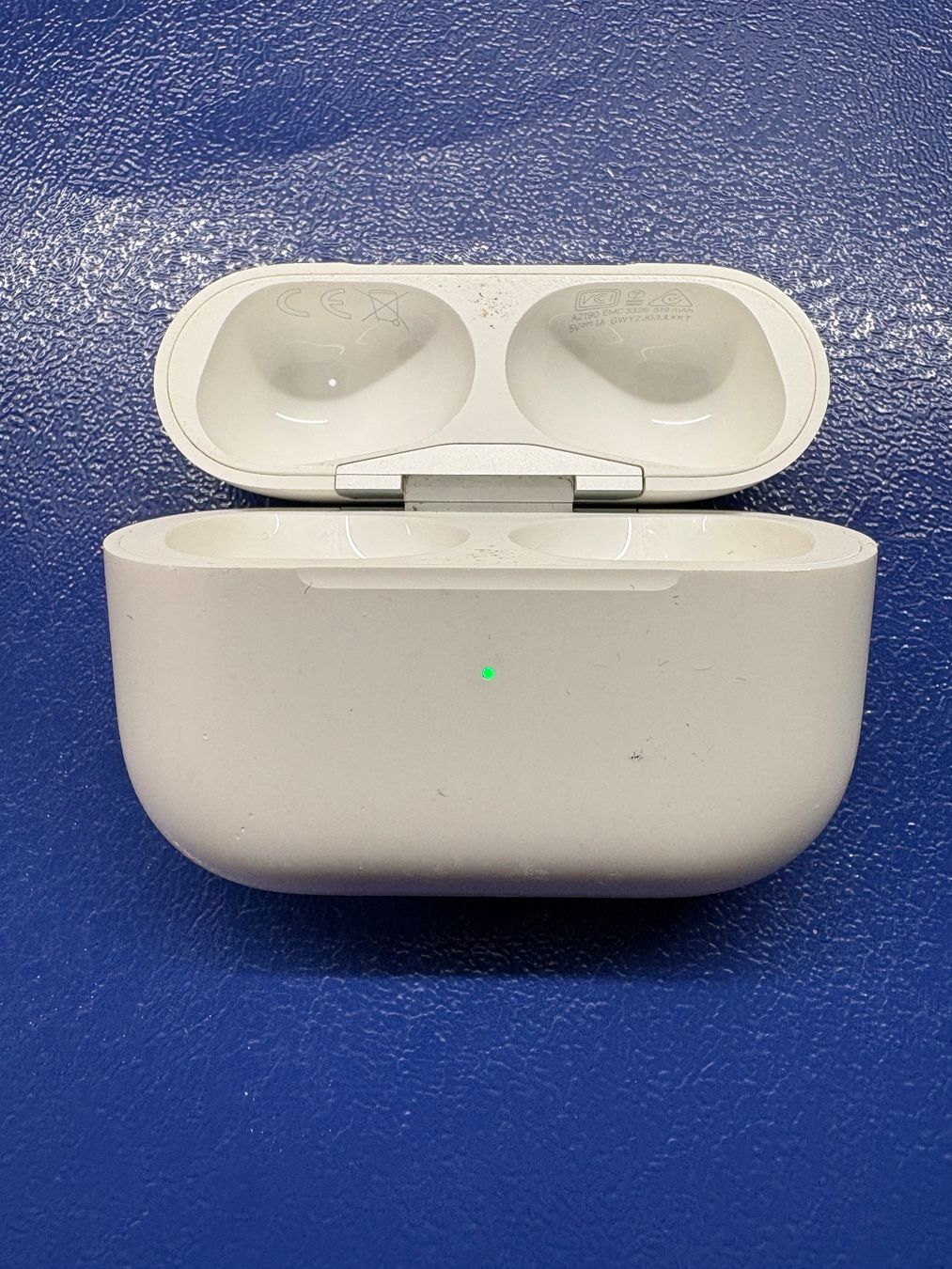 Apple AirPods Pro 1 charging case (A2190). (D'occasion) à Lausanne pour ...