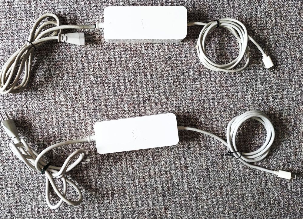 Mac Mini 110W / 85W Power Adapter (Defekt) in für CHF 14 – mit ...