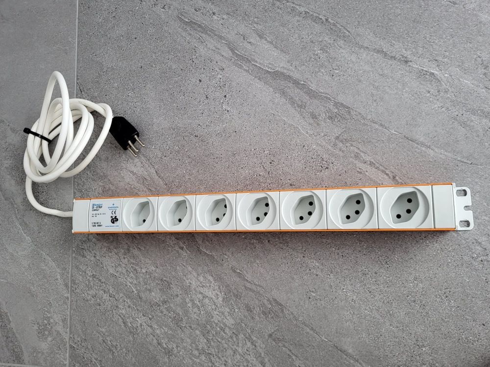 Steckerleiste DI-STRIP® Compact 7 x Steckdose | Kaufen auf Ricardo