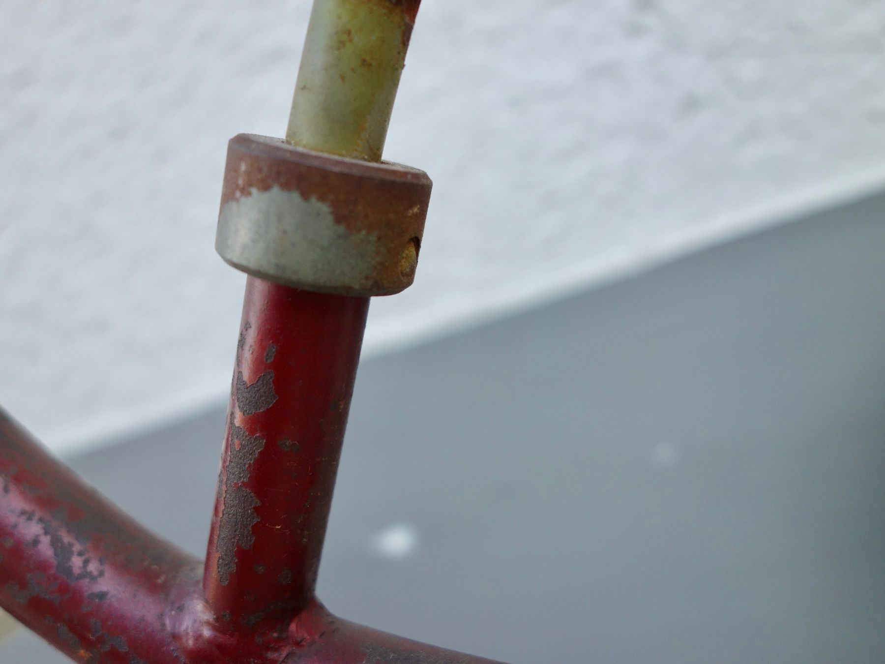 altes weinrotes Dreirad von KEMP Swiss Made (Gebraucht) in Kerzers für ...