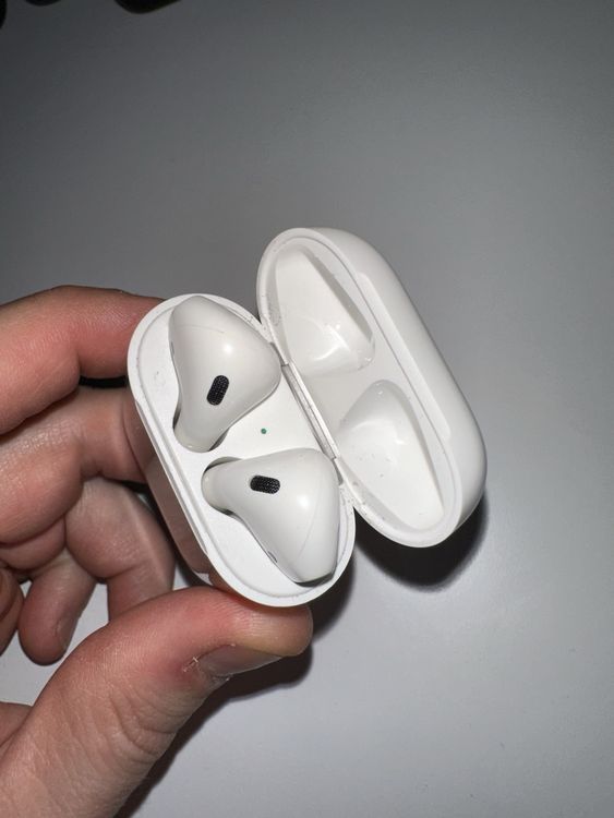Apple Air Pods Gen. 2 (Gebraucht) in Bern für CHF 62 – mit Lieferung ...