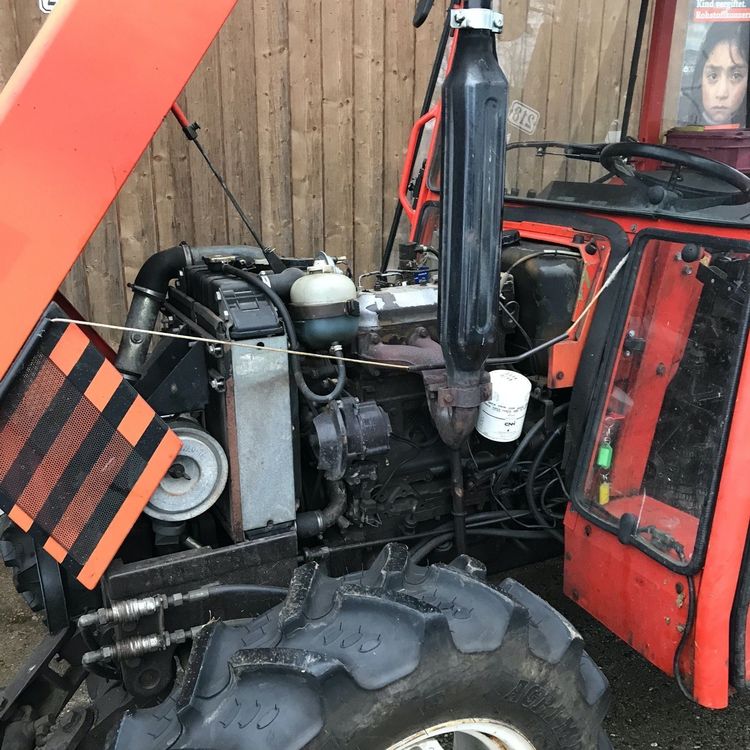 Allrad Traktor Fiat Polytrac 50 (Gebraucht) in für CHF 18000 – nur ...