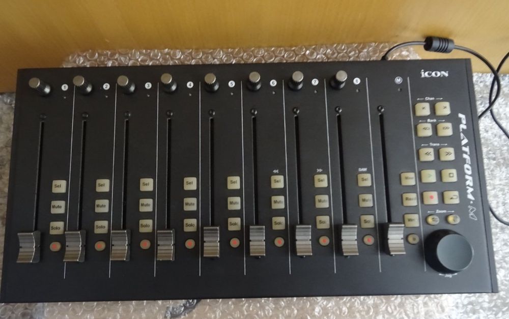 Icon Platform M DAW-Controller | Kaufen auf Ricardo