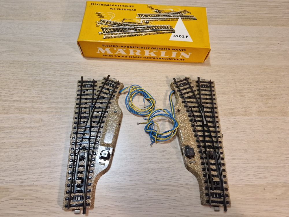 Märklin 5202 Weichenpaar M H0 (2) (Gebraucht) in St-Aubin-Sauges für CHF 23 – mit Lieferung auf ...