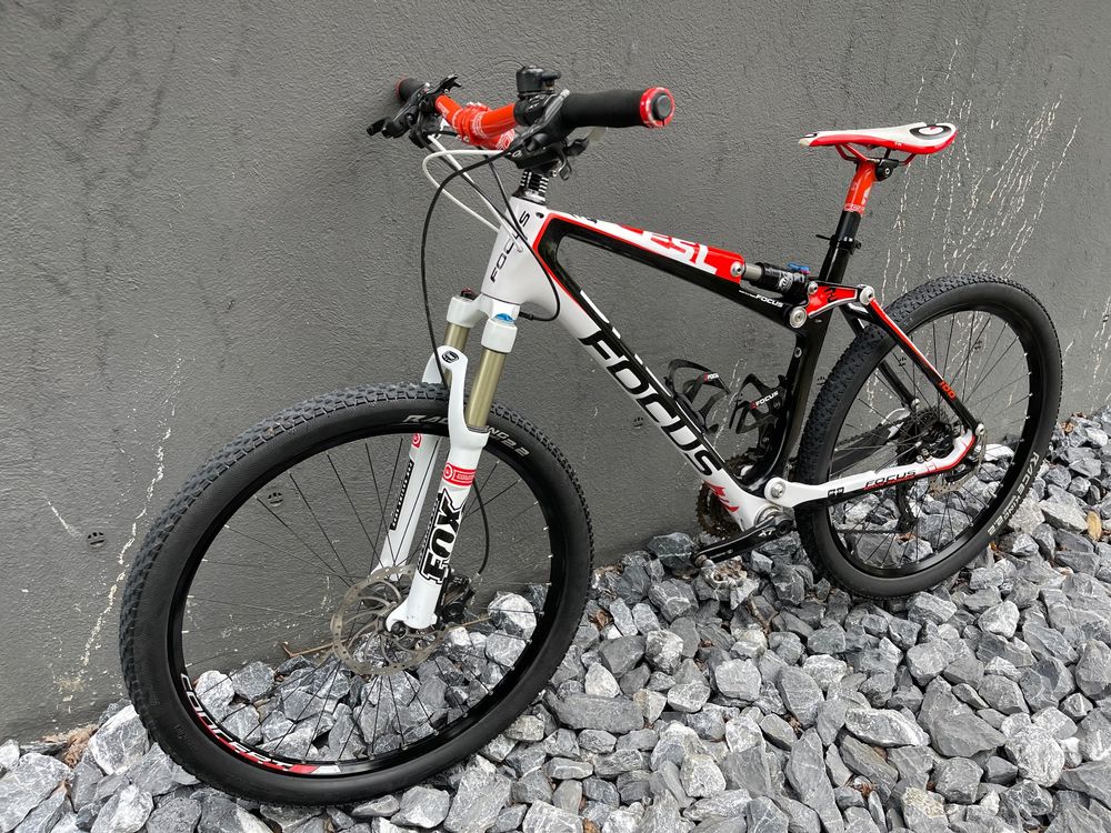 NEUWERTIG! VOLLCARBON Focus FSL 4.0, Np über 6000.- CHF (Gebraucht) in Winterthur für CHF 999 ...