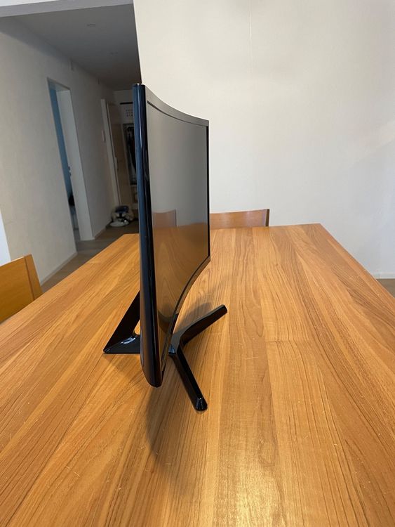 Curved Monitor Samsung CF39 24" (Gebraucht) in Zürich für CHF 45 – nur ...