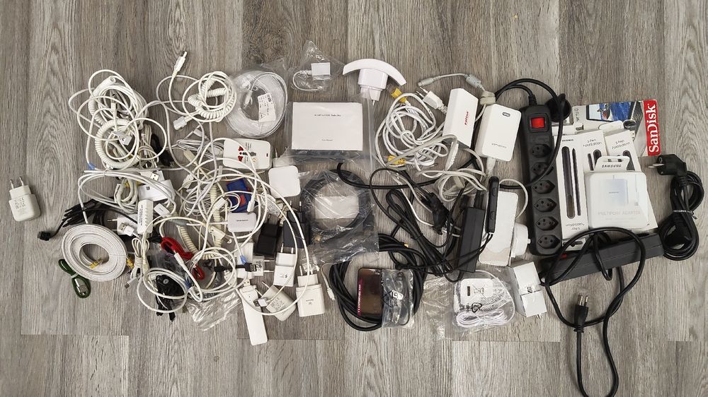 ca. 6KG alte Kabel Steckleisten HDMI Adapter, USB-C + Micro (Gebraucht ...