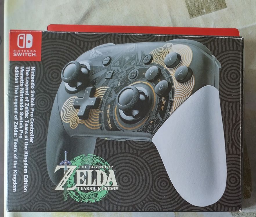 Nintendo Switch Pro Controller Zelda Edition (Neu (gemäss Beschreibung ...