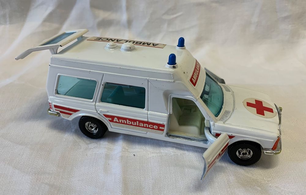 Corgi Ambulance Bonna 2500 in top Zustand! | Kaufen auf Ricardo